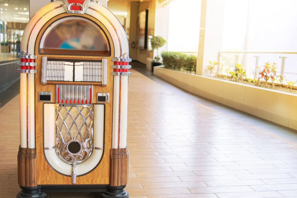 Best Jukebox Brand (The Top 3 Brands For Jukeboxes) September 2025